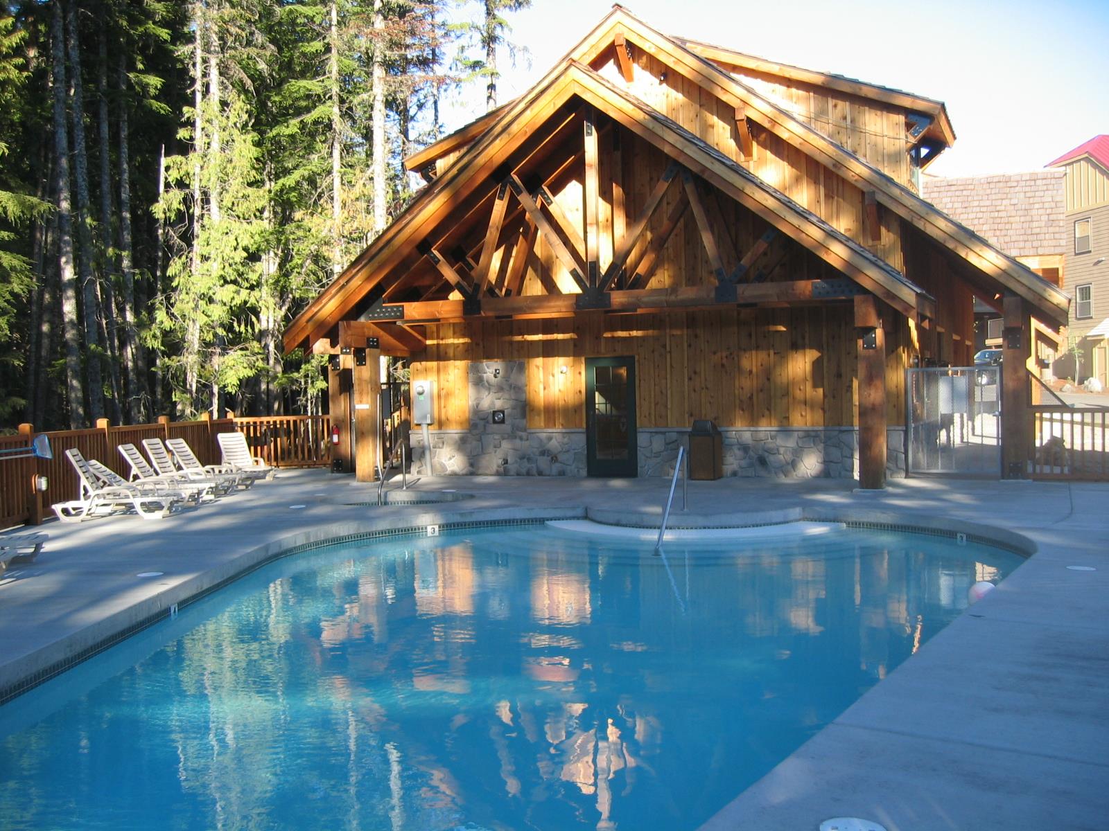 Mt Hood, Collins Lake Resort - Sunriver Vacation Rentals - CB ...